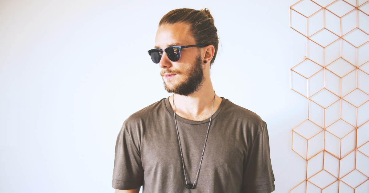 Male Poses and Posing Tips